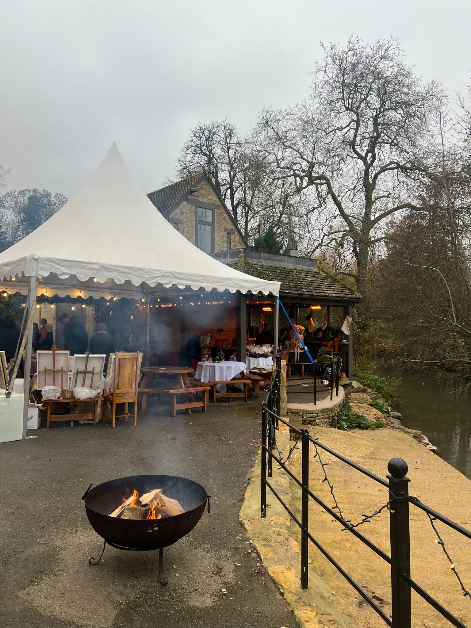Christmas Market at The Fox at Barrington ∙ Sunday 10 December ...