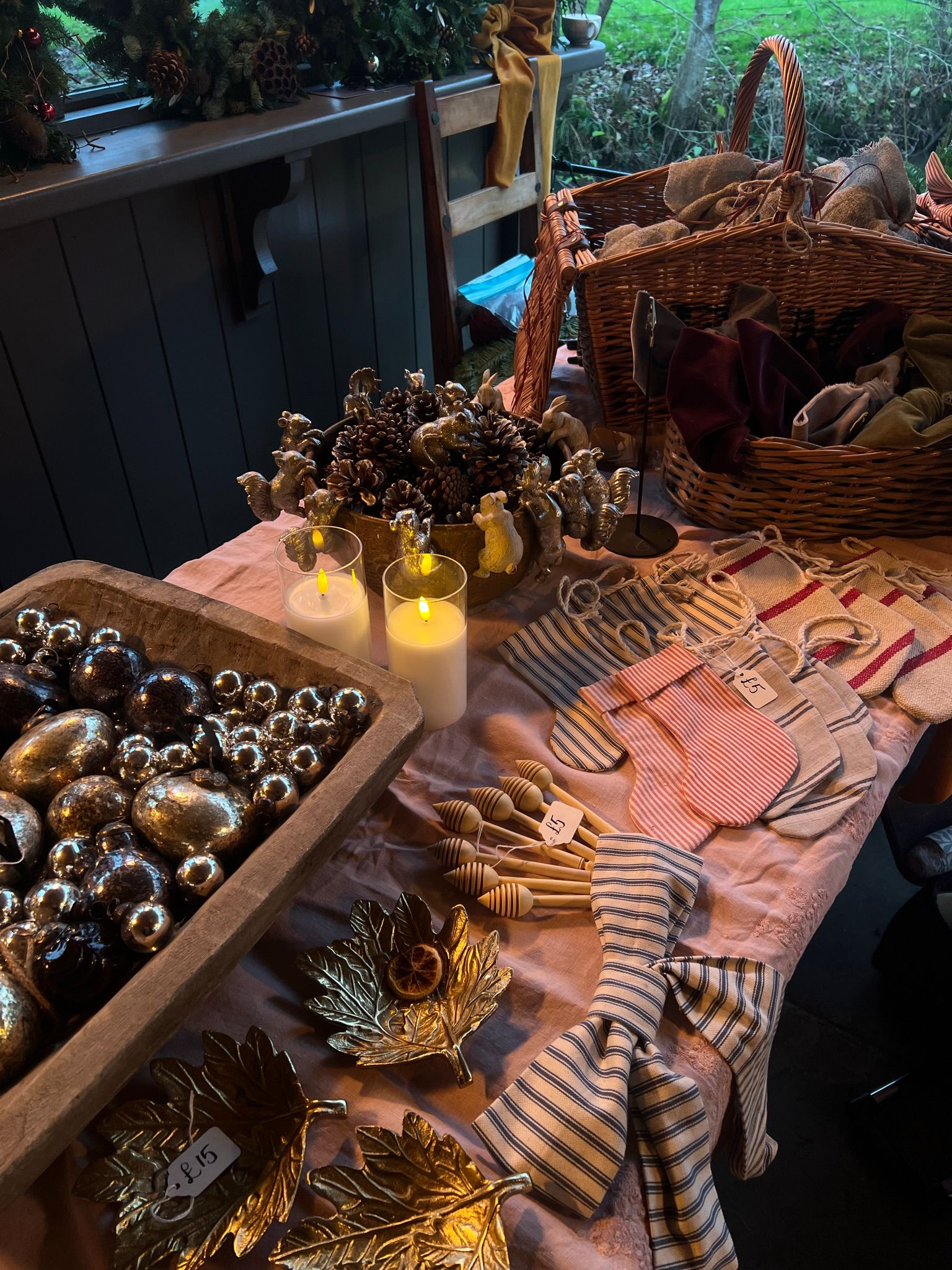 Christmas Market at The Fox at Barrington ∙ Sunday 10 December ...