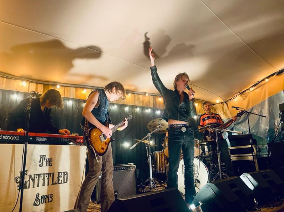 Hawkstone Brews, Delicious Dough, and a truly authentic Cotswolds ...